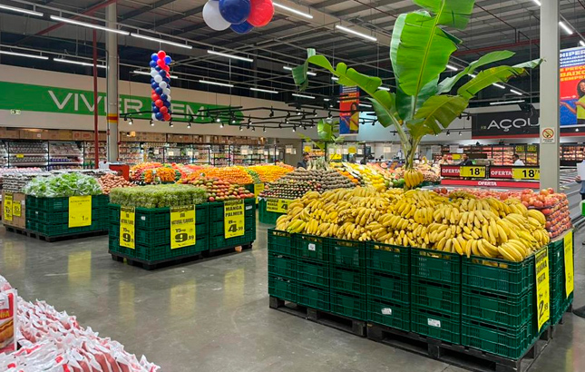 Carrefour inaugura 3 hipermercados em um único dia