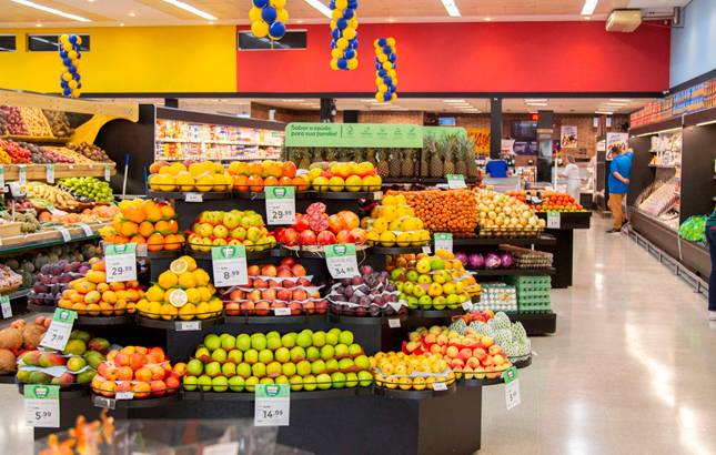 Rede inaugura três lojas no mesmo dia